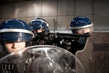 Learn Crowd Control and Angry Mob Management from Riot Training ...