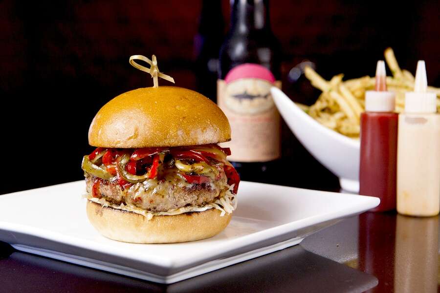 Eden Burger Bar - Taste-testing the craziest new burger in LA - Thrillist