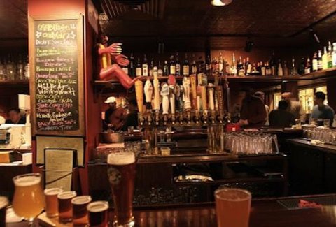 Cambridge Common: A Boston, MA Bar.