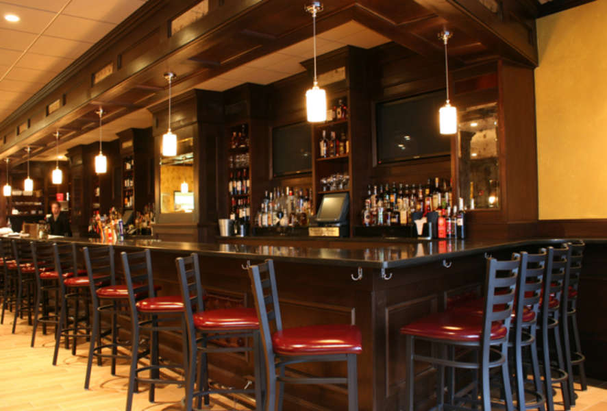 Slate Bar & Grill: A Bar in Boston, MA - Thrillist