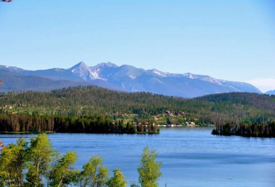 Grand Lake Area Chamber of Commerce: A Other in Grand Lake, CO - Thrillist