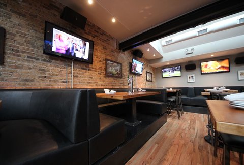 Fatpour Tap Works: A Chicago, IL Bar.