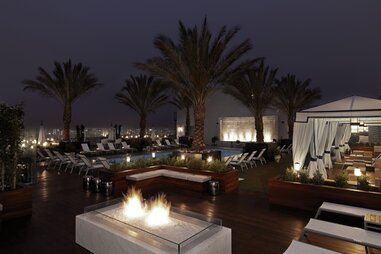 5 Incredible Rooftop Party Pools - Travel - Thrillist Nation