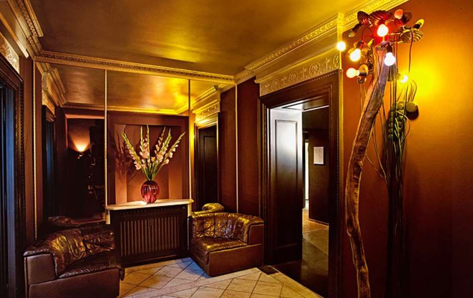 Bar Gabányi: A Bar in München, Bayern - Thrillist