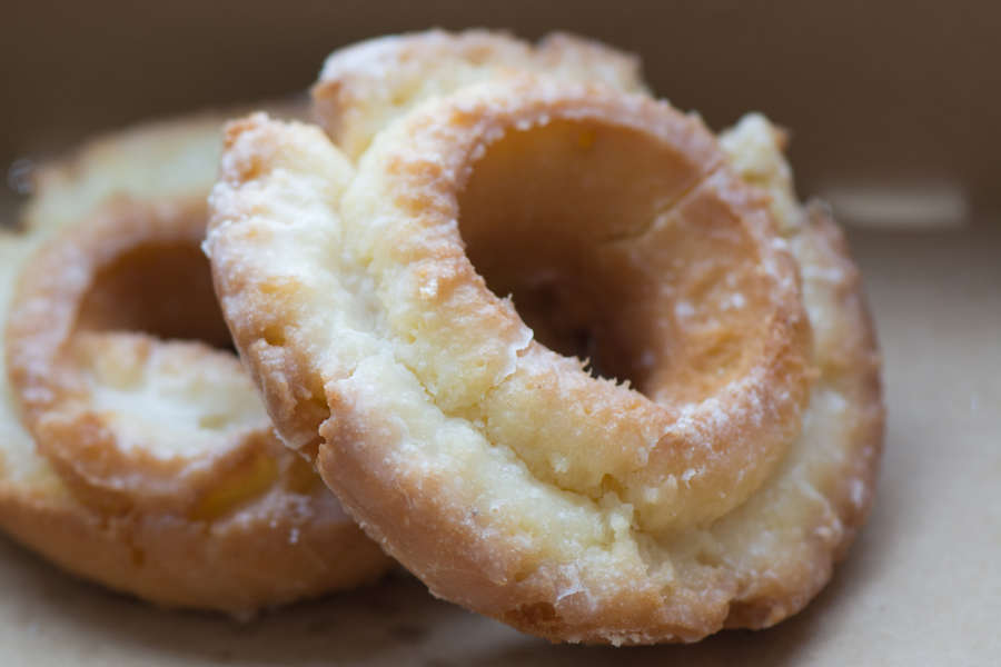 Doughnut Vault Truck - This retro Air Force van is bringing damn good ...