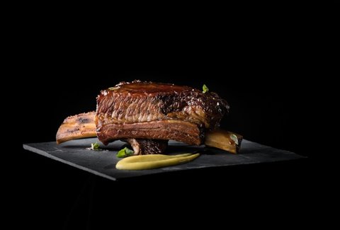 Ser Steak + Spirits: A Dallas, TX Restaurant.