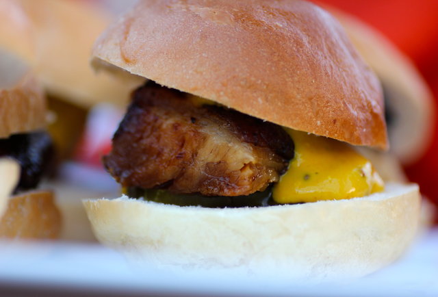 Best Tailgating Food - The Most Epic Tailgate Ever Tailgated - Thrillist