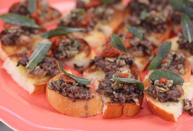 Best Tailgating Food - The Most Epic Tailgate Ever Tailgated - Thrillist